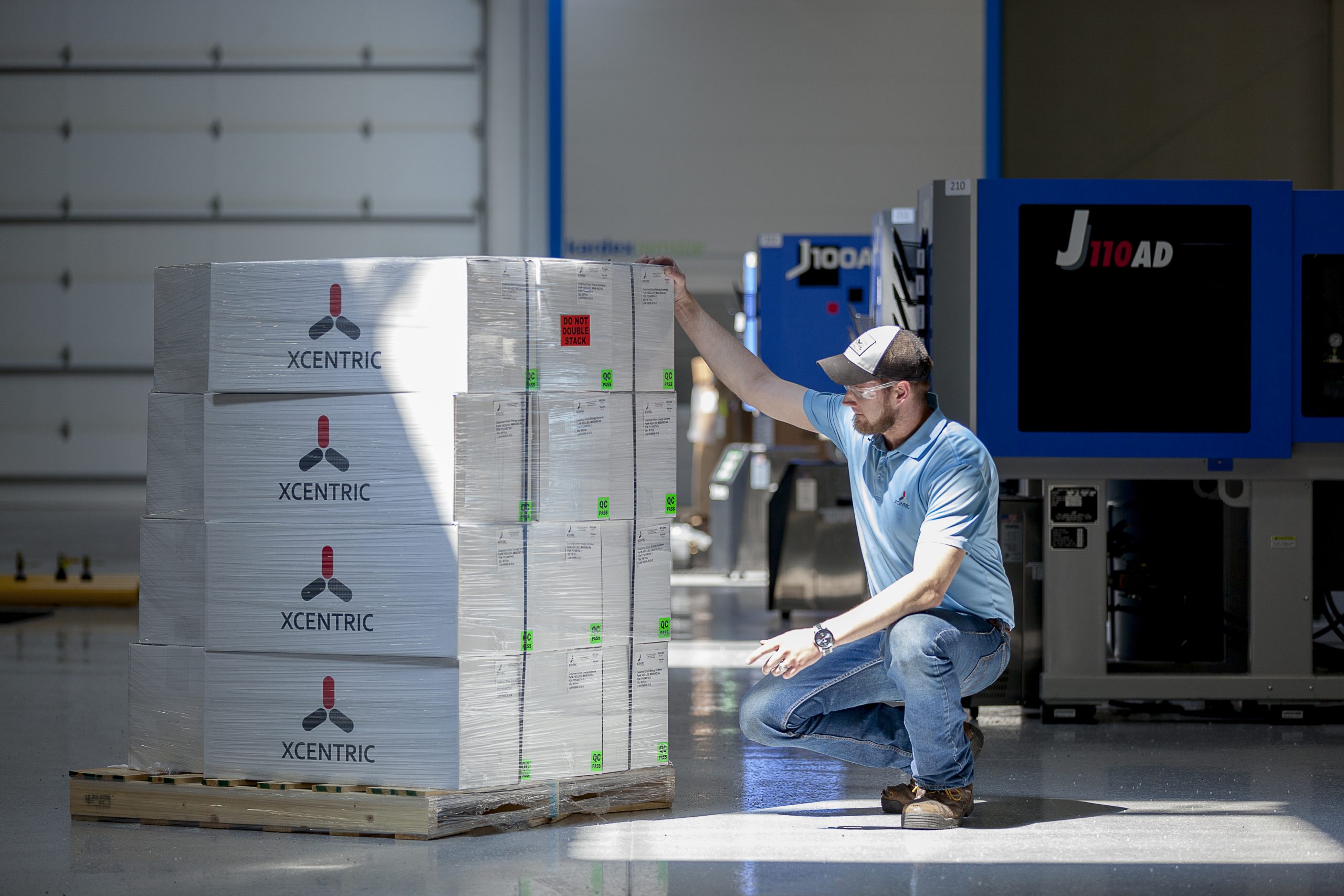 Shipping/Receiving Coordinator job - Xcentric Mold